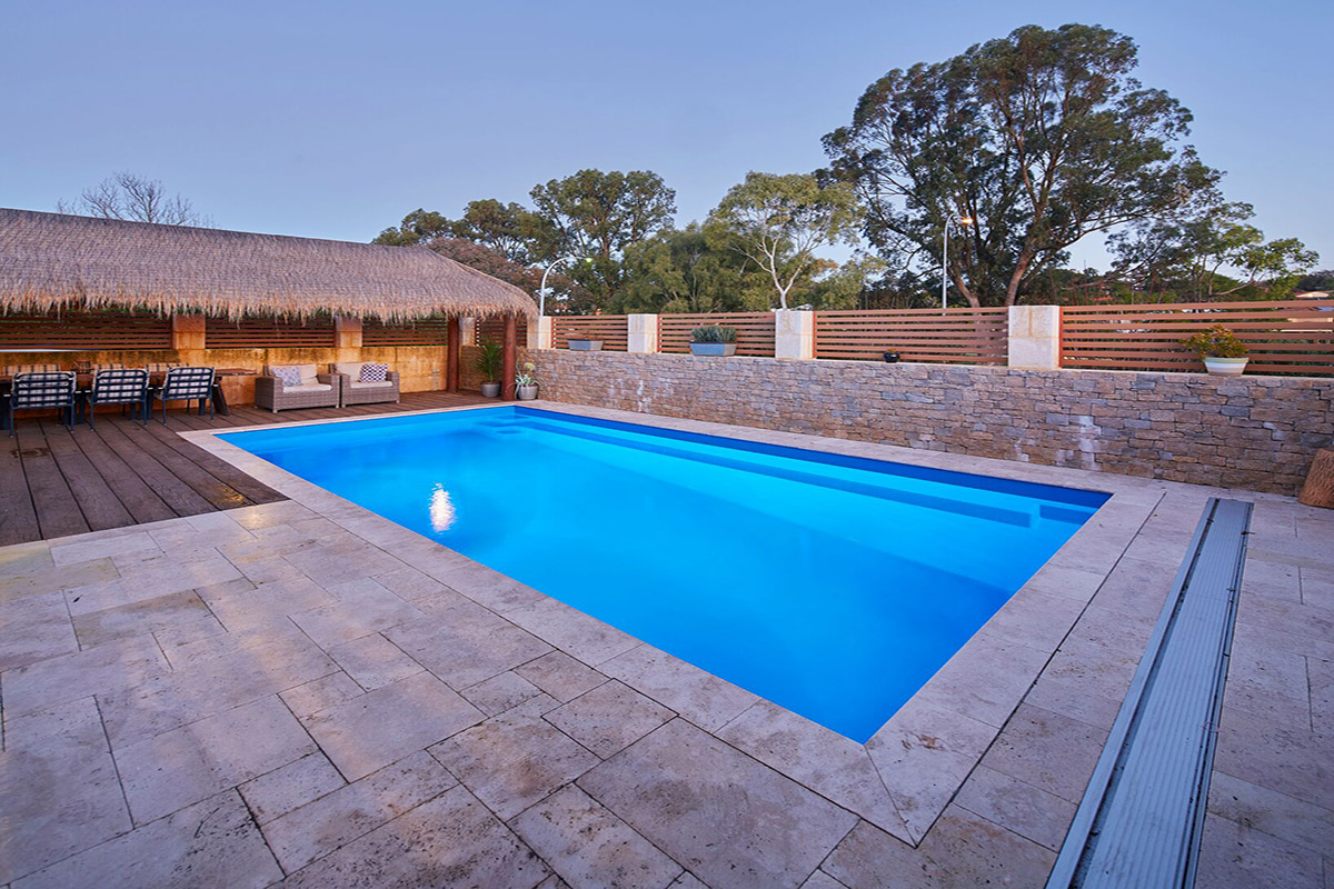 The Hampton 8m x 4m Swimming Pool