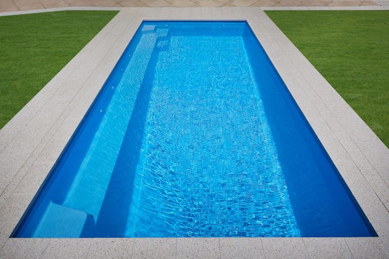Horizon Series Archives - Swimming Pools