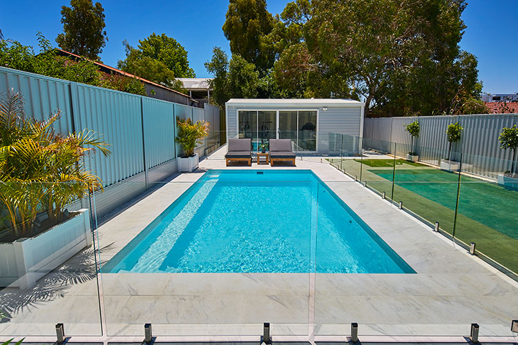 The Hampton 7m x 4m Swimming Pool