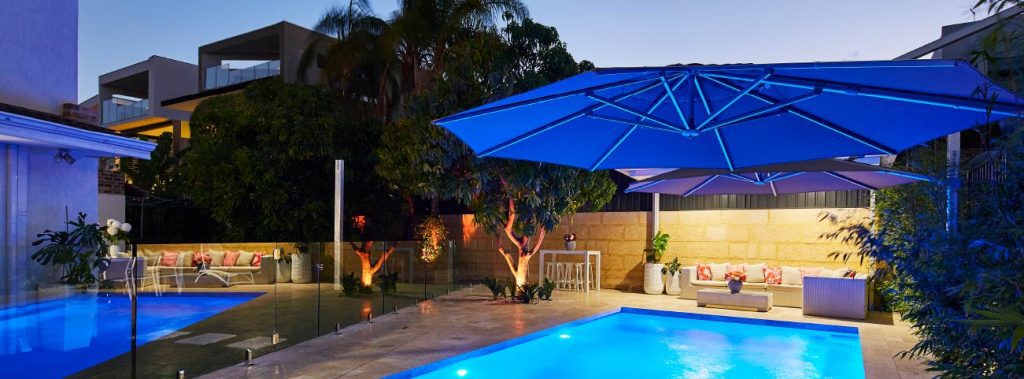 Poolside Movie Nights: How To Host The Perfect Floating Film Fest ...